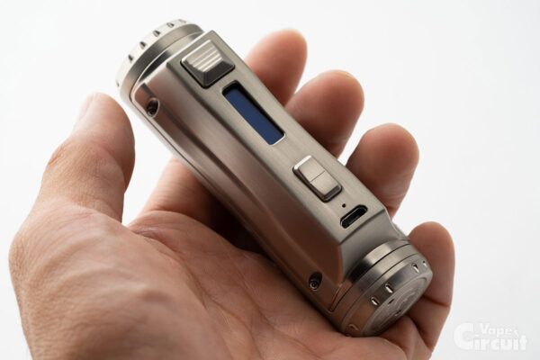 EHpro COLD STEEL 100 MODレビュー｜フルメタルボディーの重厚感！サイズと機能も魅力！ | VAPE Circuit