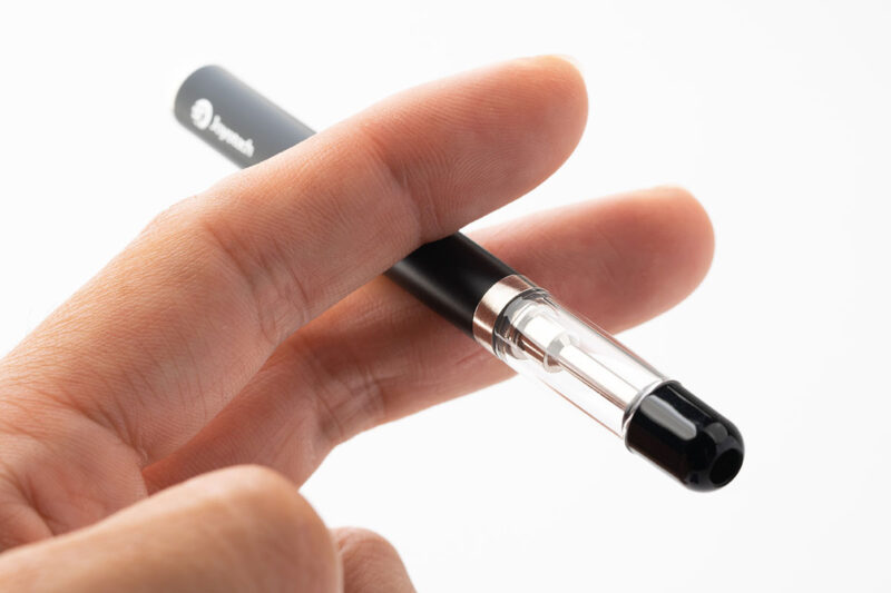 Joyetech eRoll MAC レビュー｜最強のシガレットタイプVAPE！？魅力や使い方を徹底解説！ | VAPE Circuit