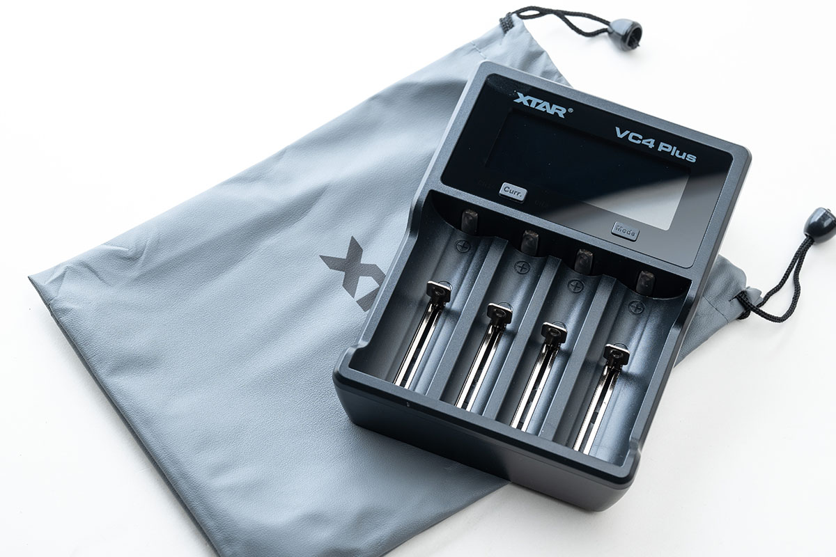 XTAR VC4 Plus バッテリーチャージャー レビュー | VAPE Circuit