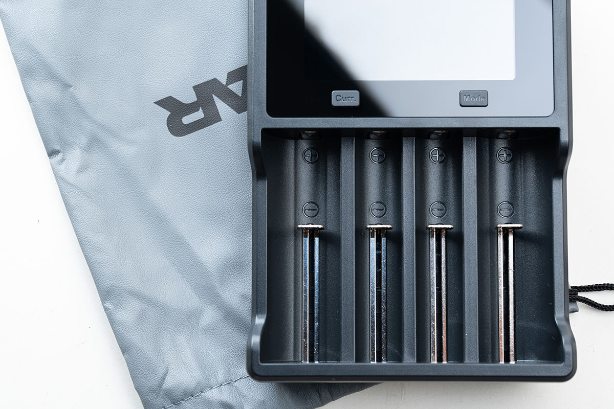 XTAR VC4 Plus バッテリーチャージャー レビュー | VAPE Circuit